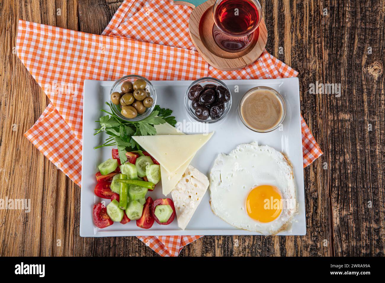 Serpme turk kahvaltisi hi-res stock photography and images - Alamy