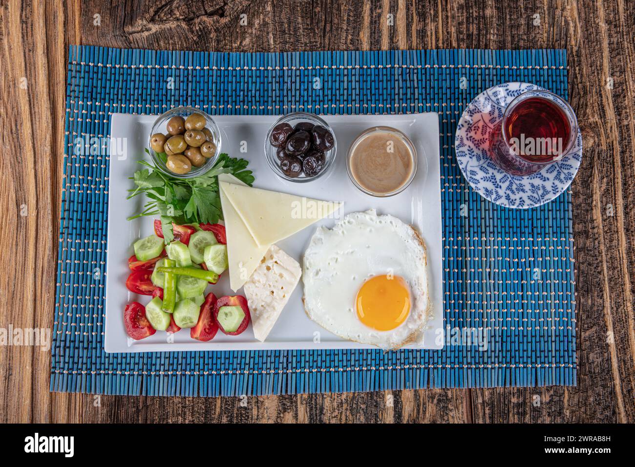 Serpme turk kahvaltisi hi-res stock photography and images - Alamy