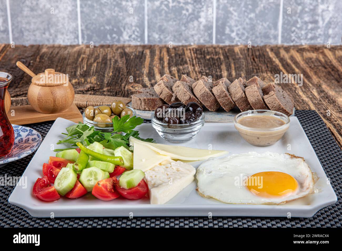 Serpme turk kahvaltisi hi-res stock photography and images - Alamy