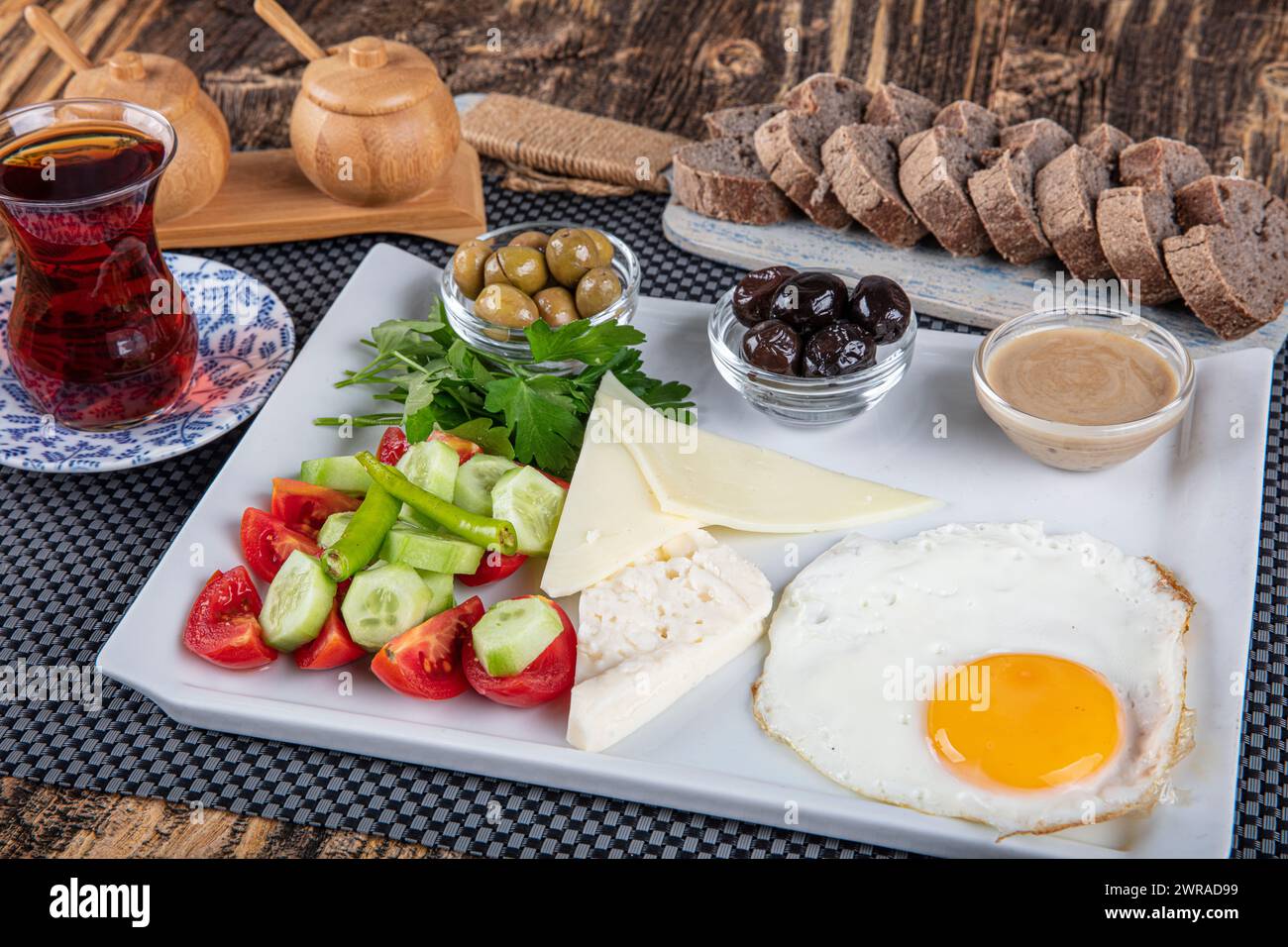 Serpme turk kahvaltisi hi-res stock photography and images - Alamy