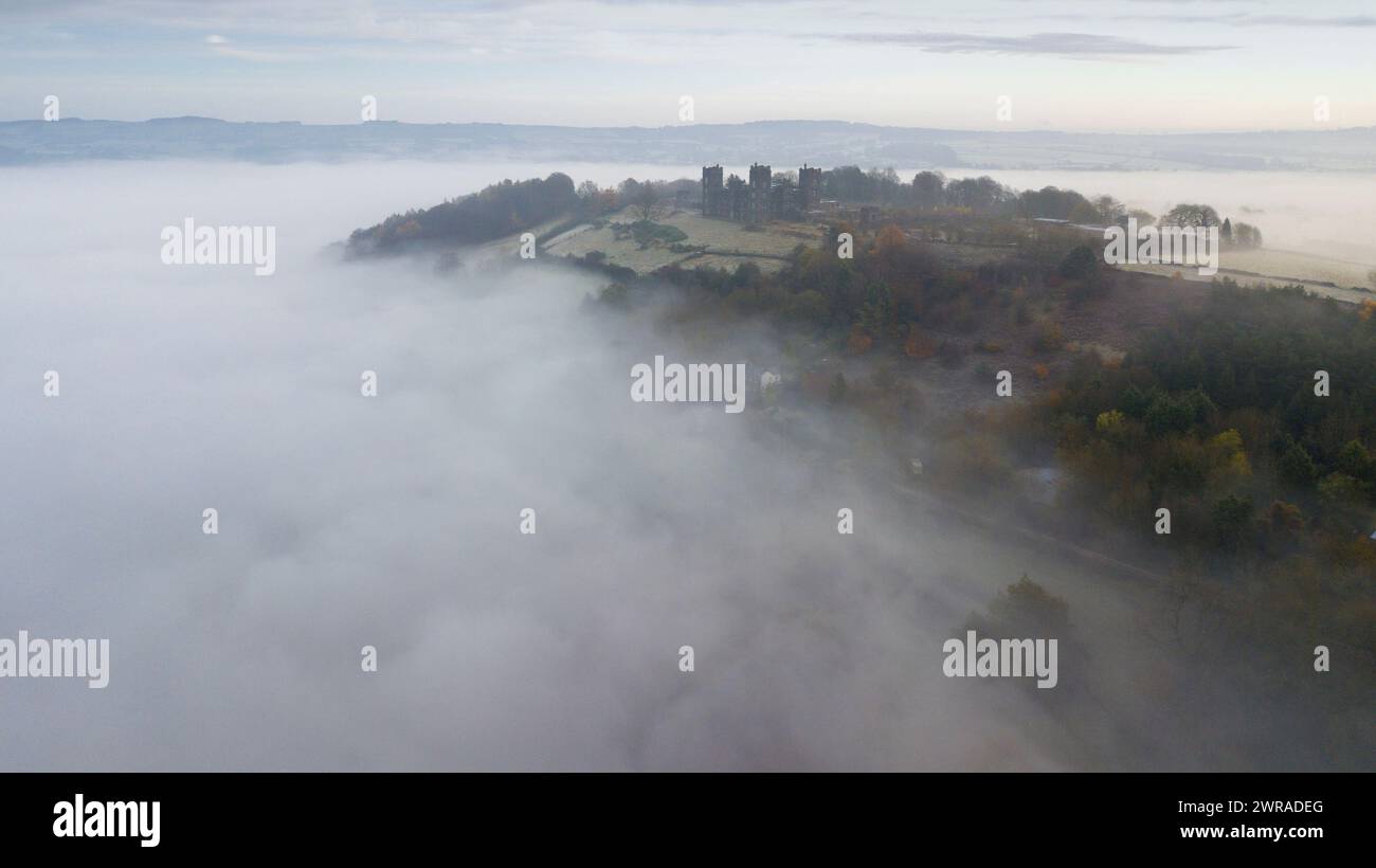 09/11/19 Surrounded by beautiful autumn colours, Riber castle emerges ...