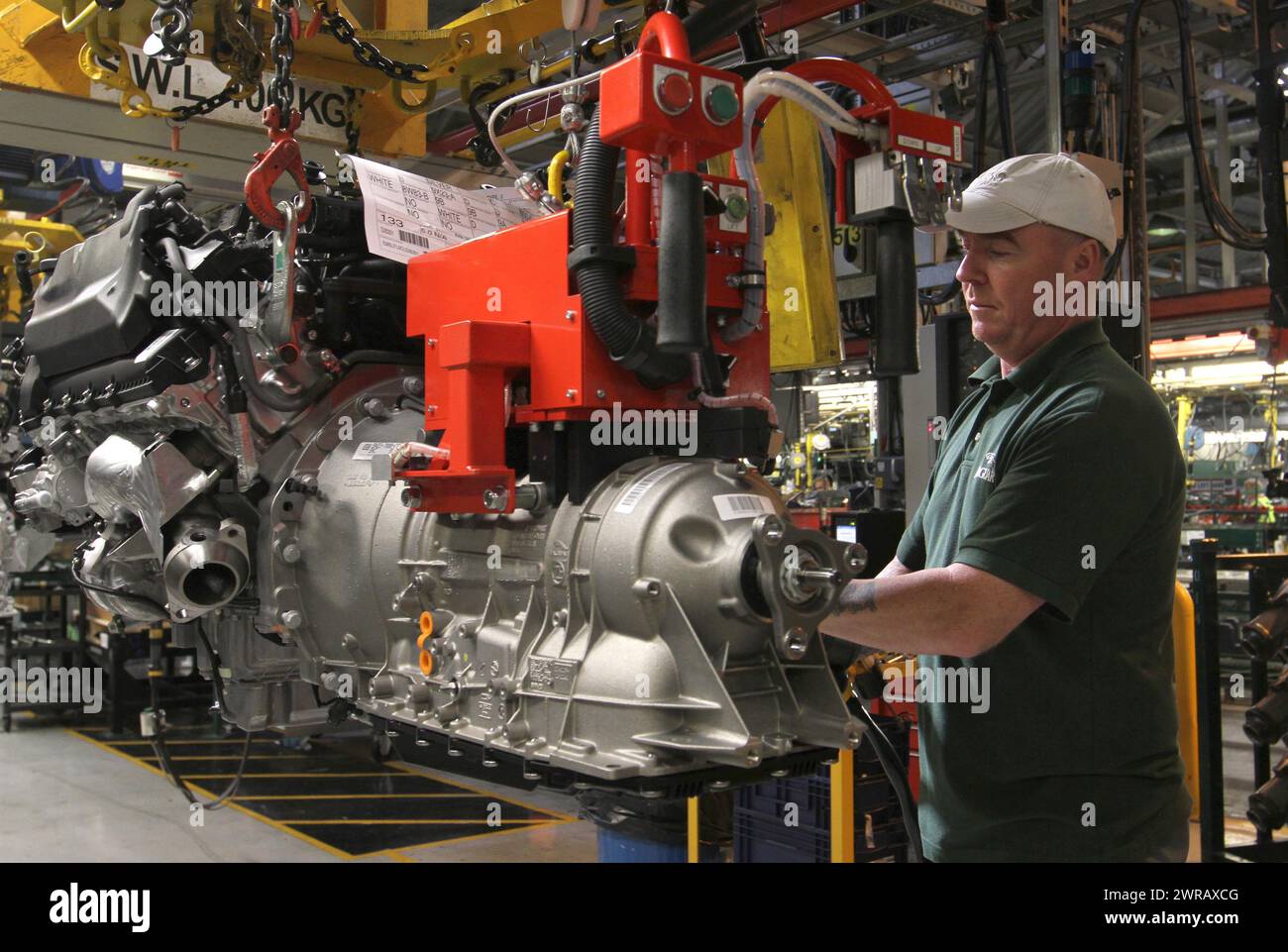 24/11/15 FILE PHOTO Jaguar Land Rover are set to hire hundreds of ...