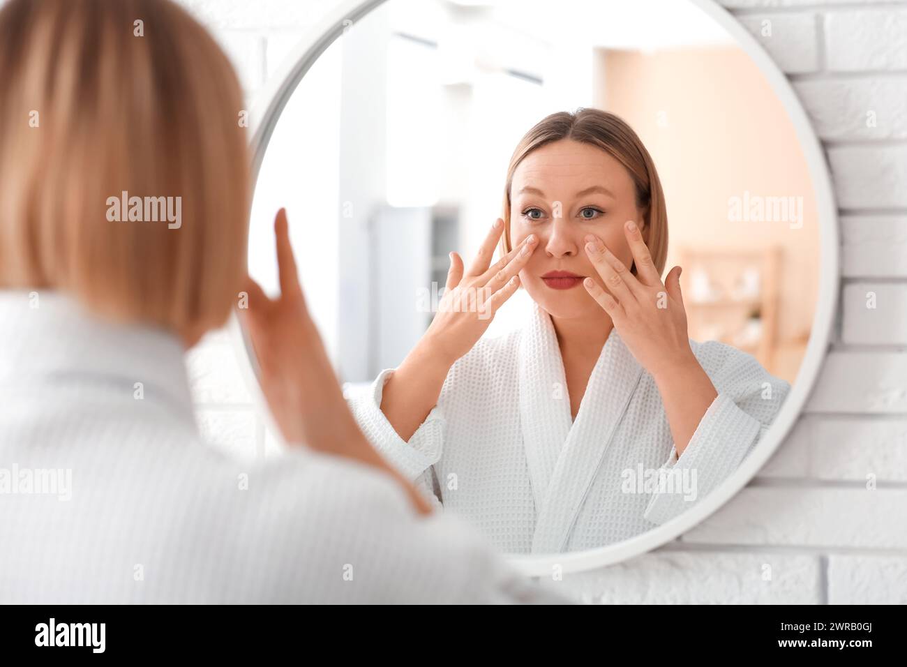 Female doing yoga in mirror hi-res stock photography and images - Alamy