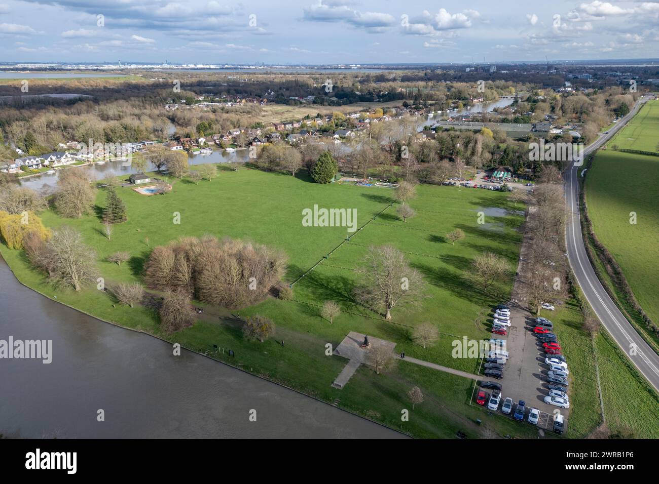 Runnymede Pleasure Ground on the River Thames, Runnymede, England Stock ...