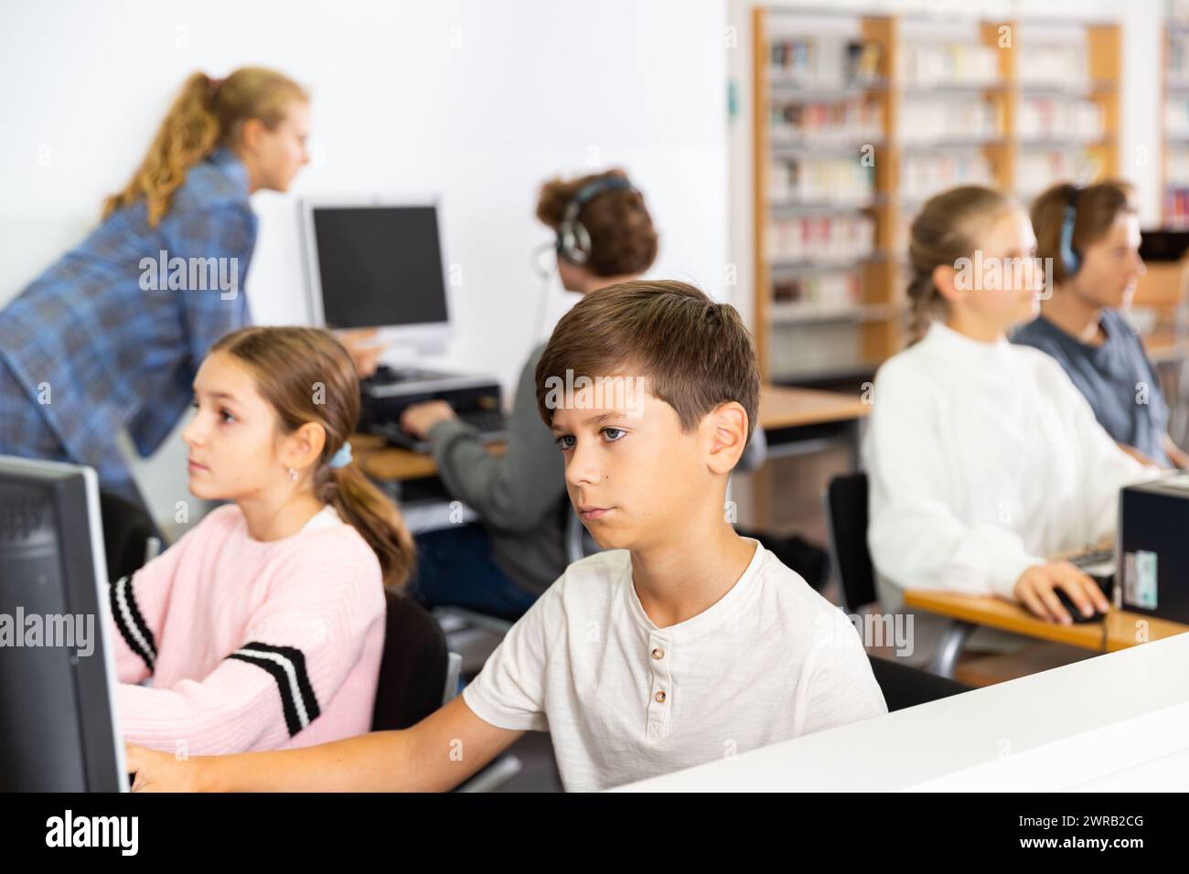 Russian high school boys boys hi-res stock photography and images - Alamy