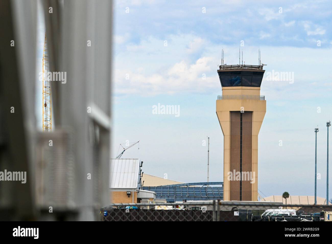 U.S. Air Force air traffic controllers operate out of the air traffic ...