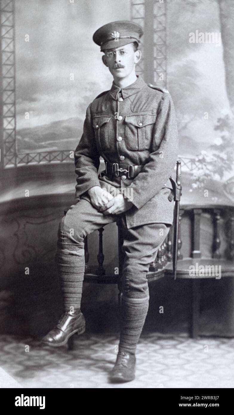 First world war british general uniform hi-res stock photography and ...