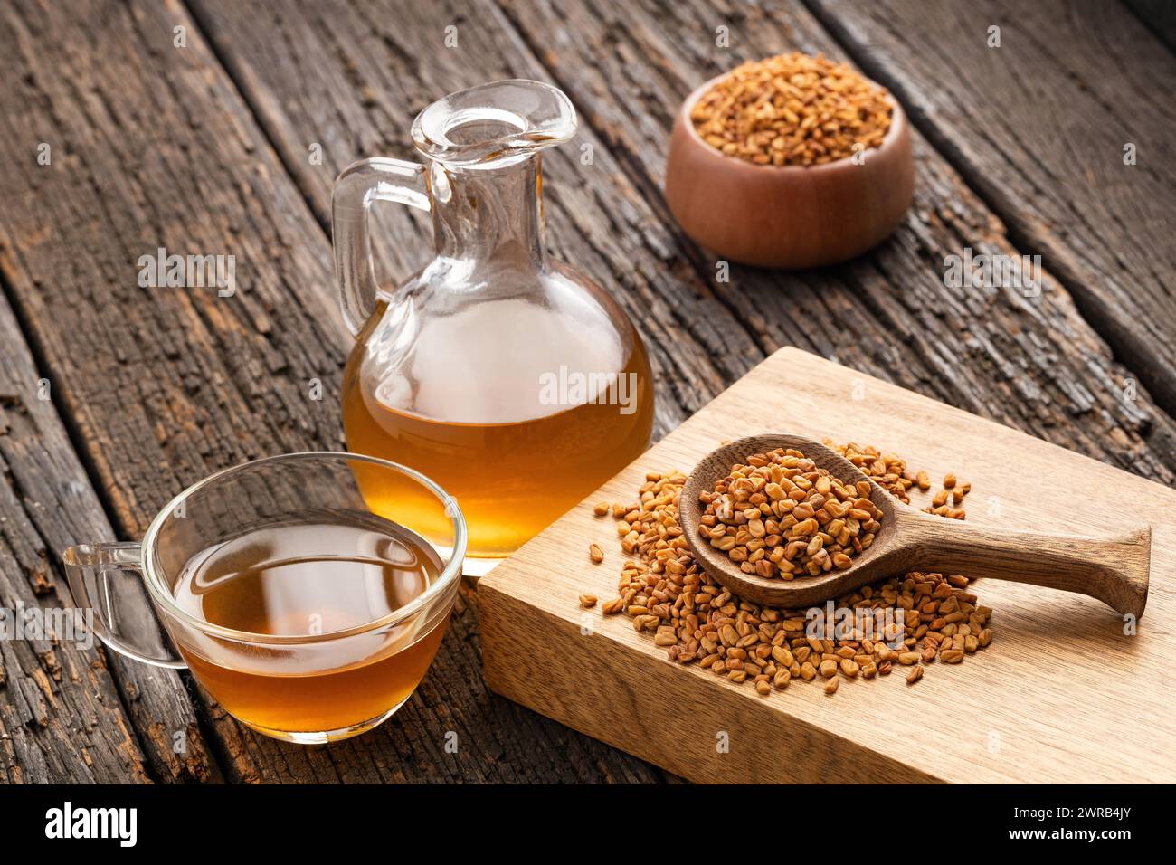 Organic fenugreek tea and seeds - Methi Dana Stock Photo - Alamy