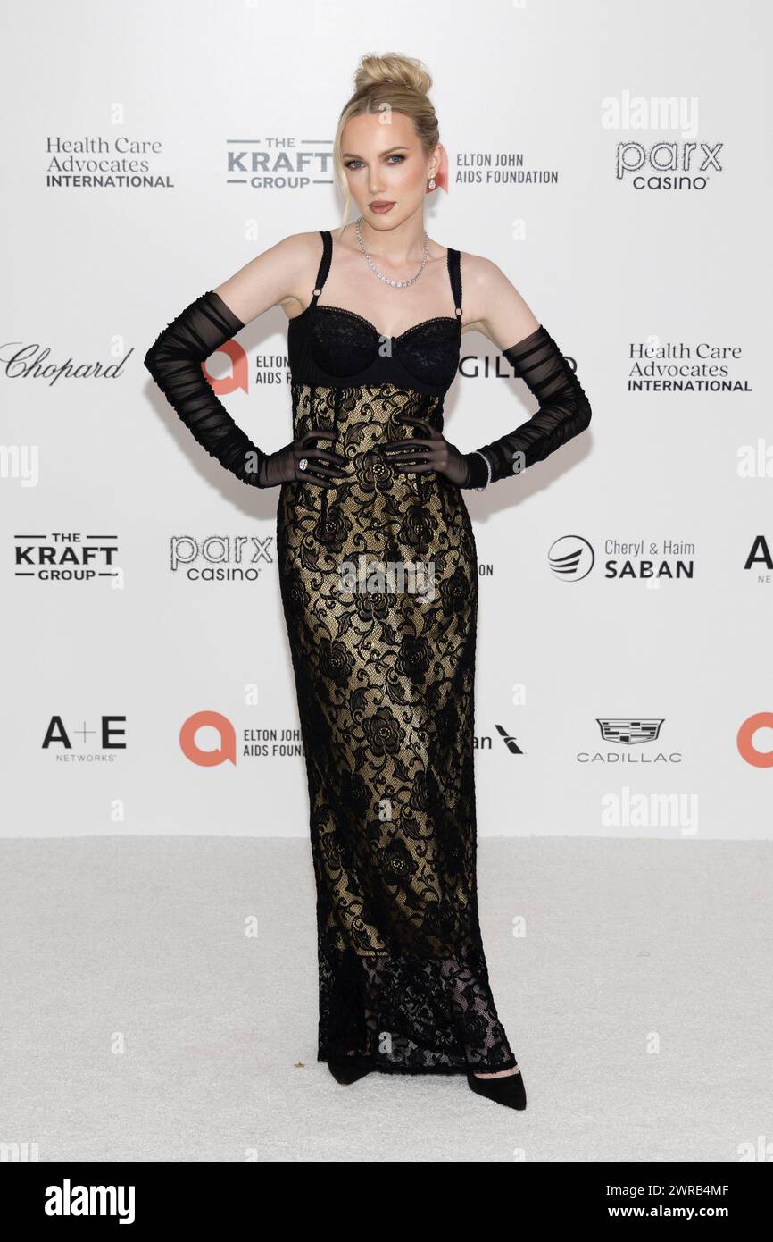 Emily ruhl hi-res stock photography and images - Alamy