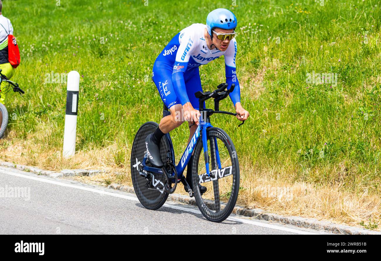Der dänische Radrennfahrer Christopher Juul-Jensen vom Team Jayco ...