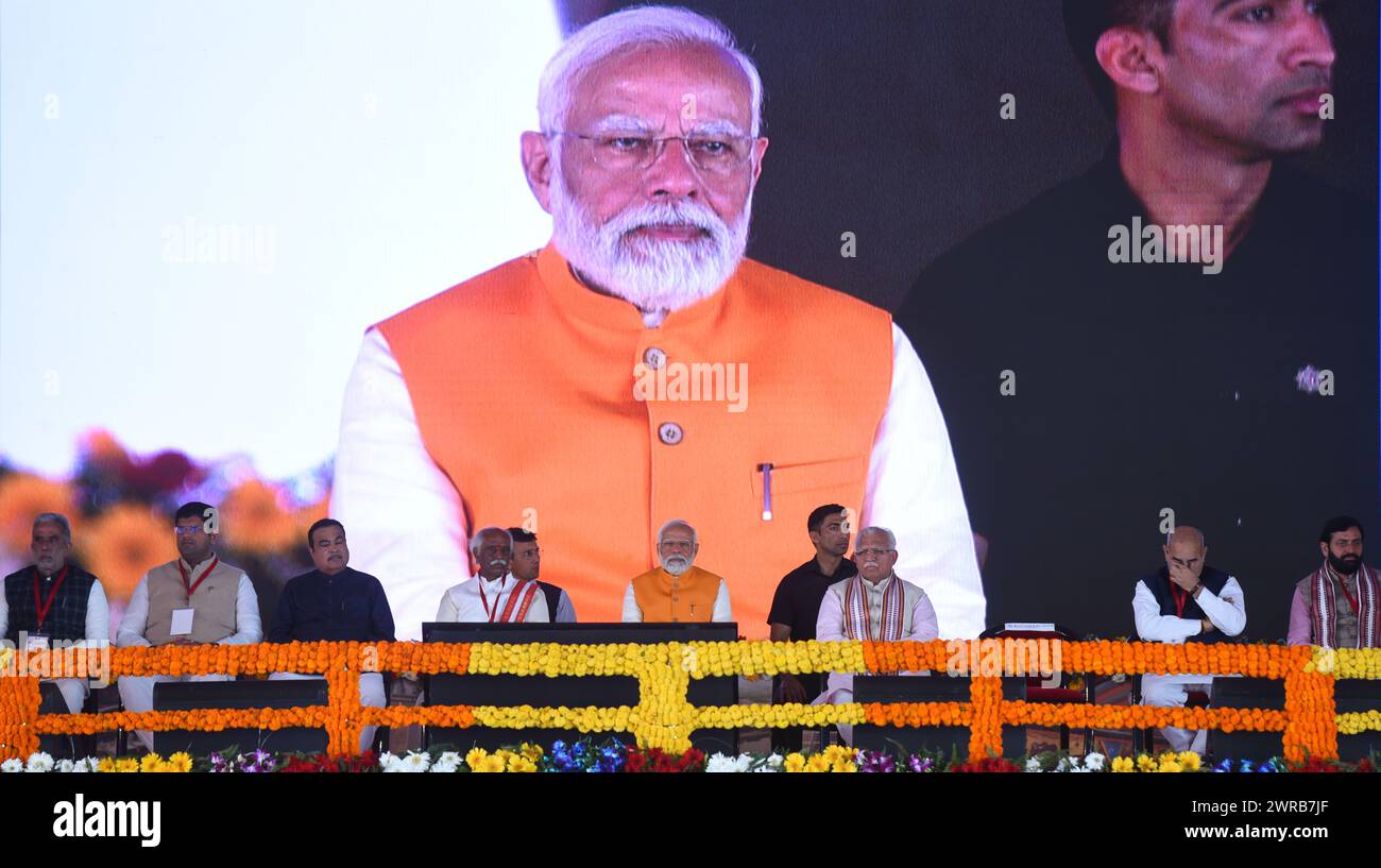 GURUGRAM, INDIA - MARCH 11: Prime Minister Narendra Modi, Cabinet ...