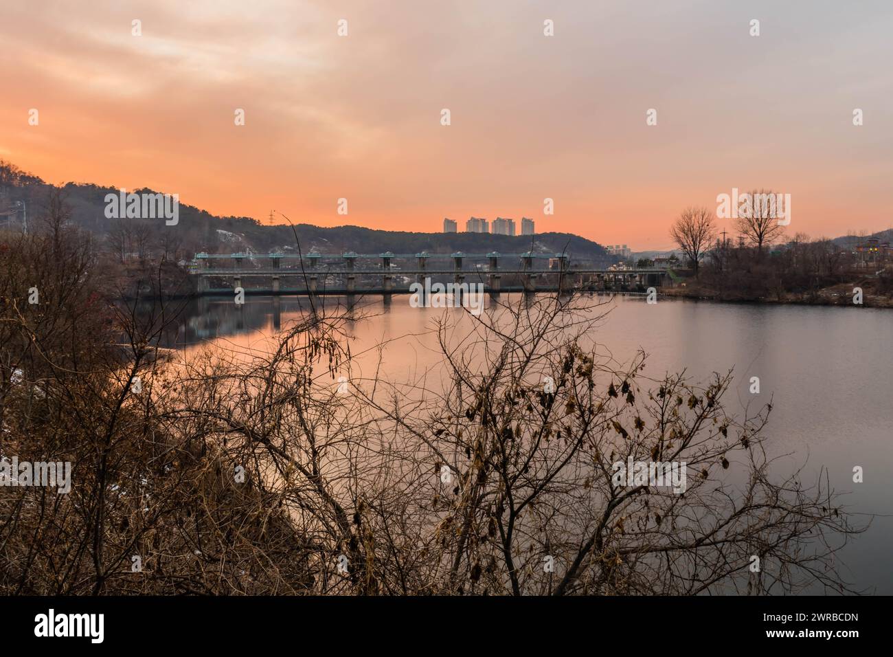 Dam south korea hi-res stock photography and images - Alamy