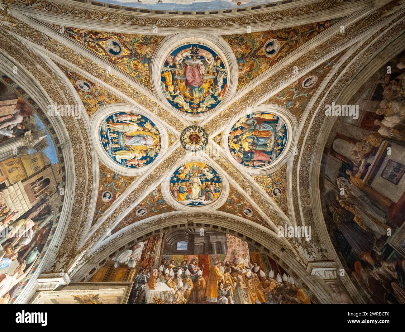 Painted ceiling inside the Vatican Museums, Vatican city Stock Photo - Alamy