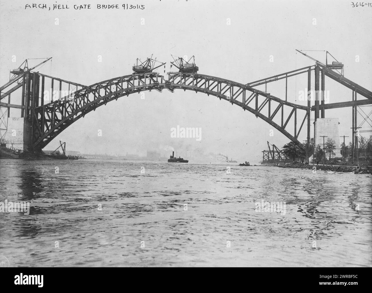 Hell gate bridge under construction hi-res stock photography and images ...