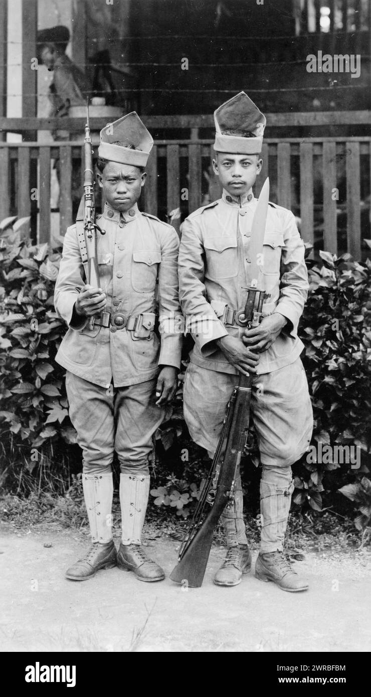Two Moro soldiers, Philippine Islands, between ca. 1900 and 1923, Soldiers, Philippines, 1900 ...