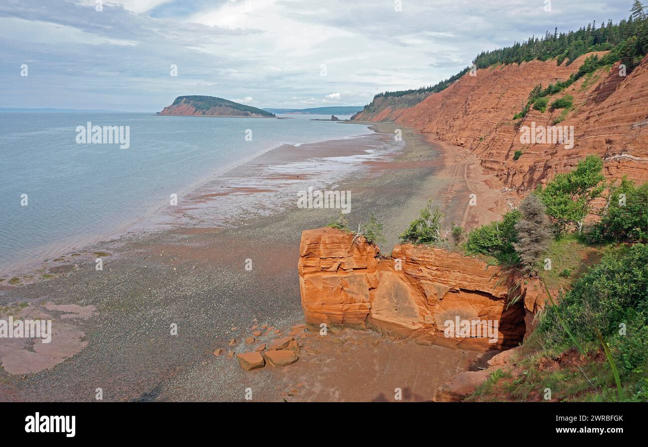 Low tide bay fundy nova scotia hi-res stock photography and images - Alamy