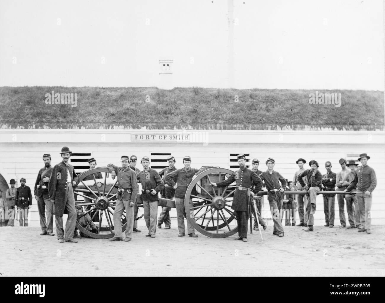 Fort C.F. Smith, Co. L, 2d New York Artillery, Group of soldiers with ...