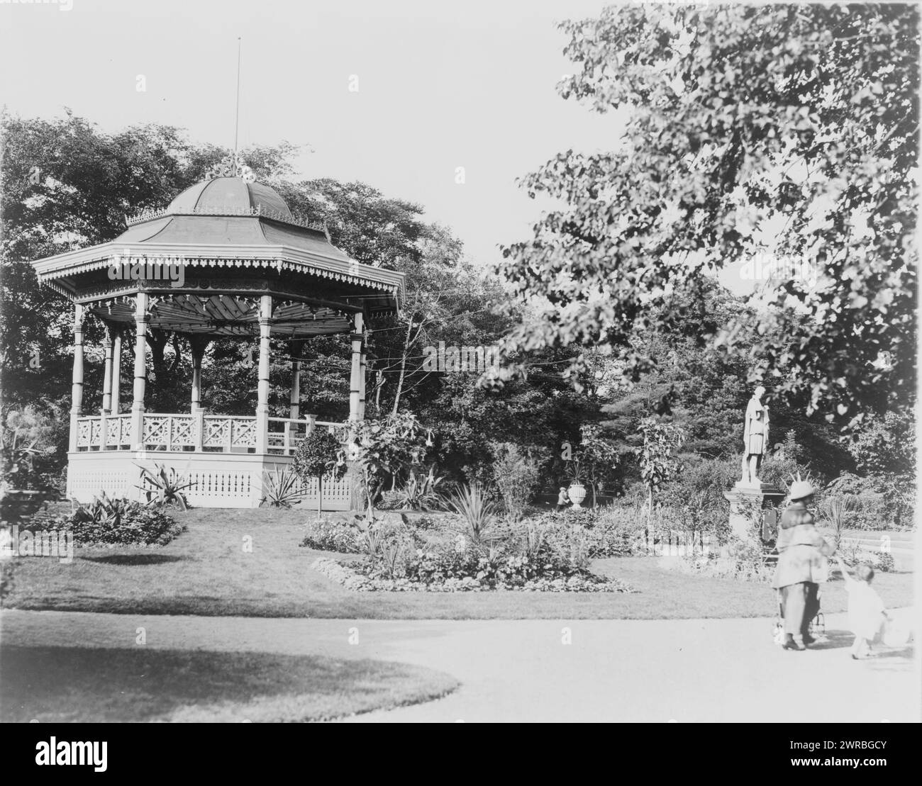 Public gardens in halifax hi-res stock photography and images - Alamy