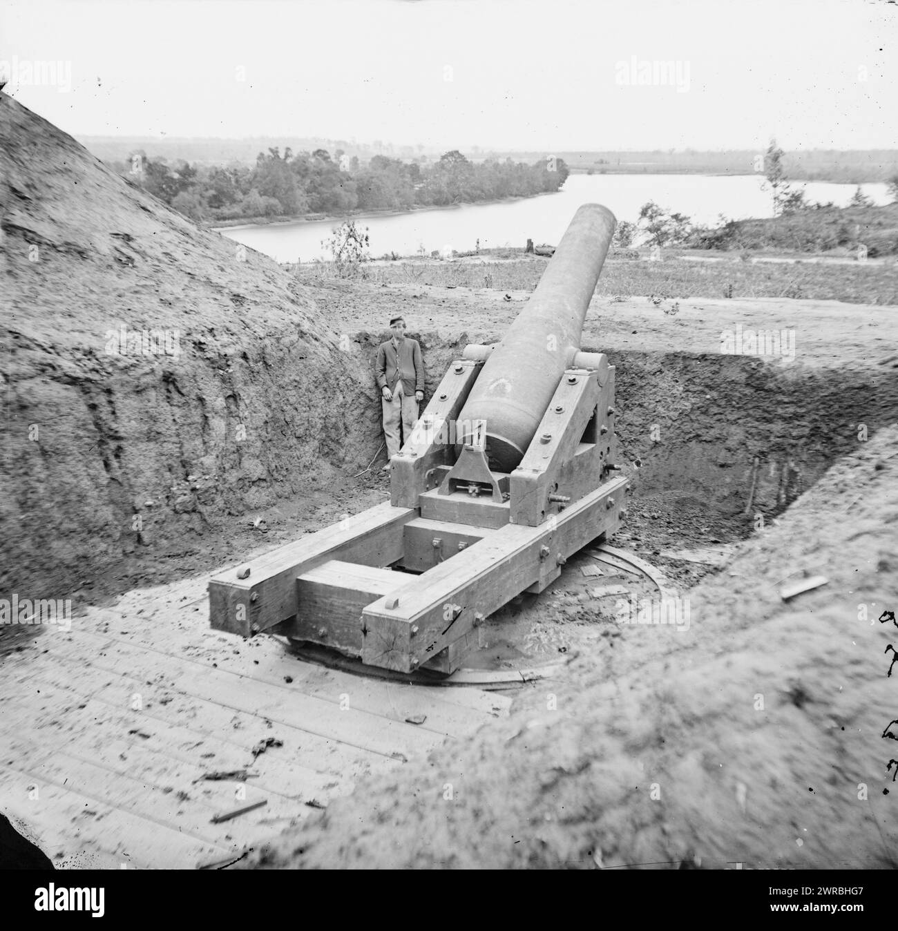 Dutch Gap Canal, James River, Virginia (vicinity). A 10-inch Columbiad gun in Battery Semmes ...