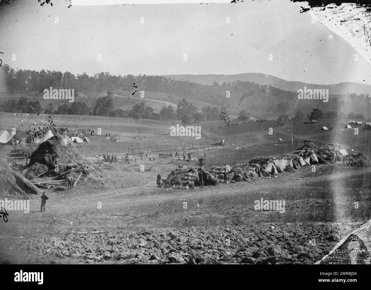 Keedysville, Maryland (vicinity). Straw huts erected on Smith's farm ...