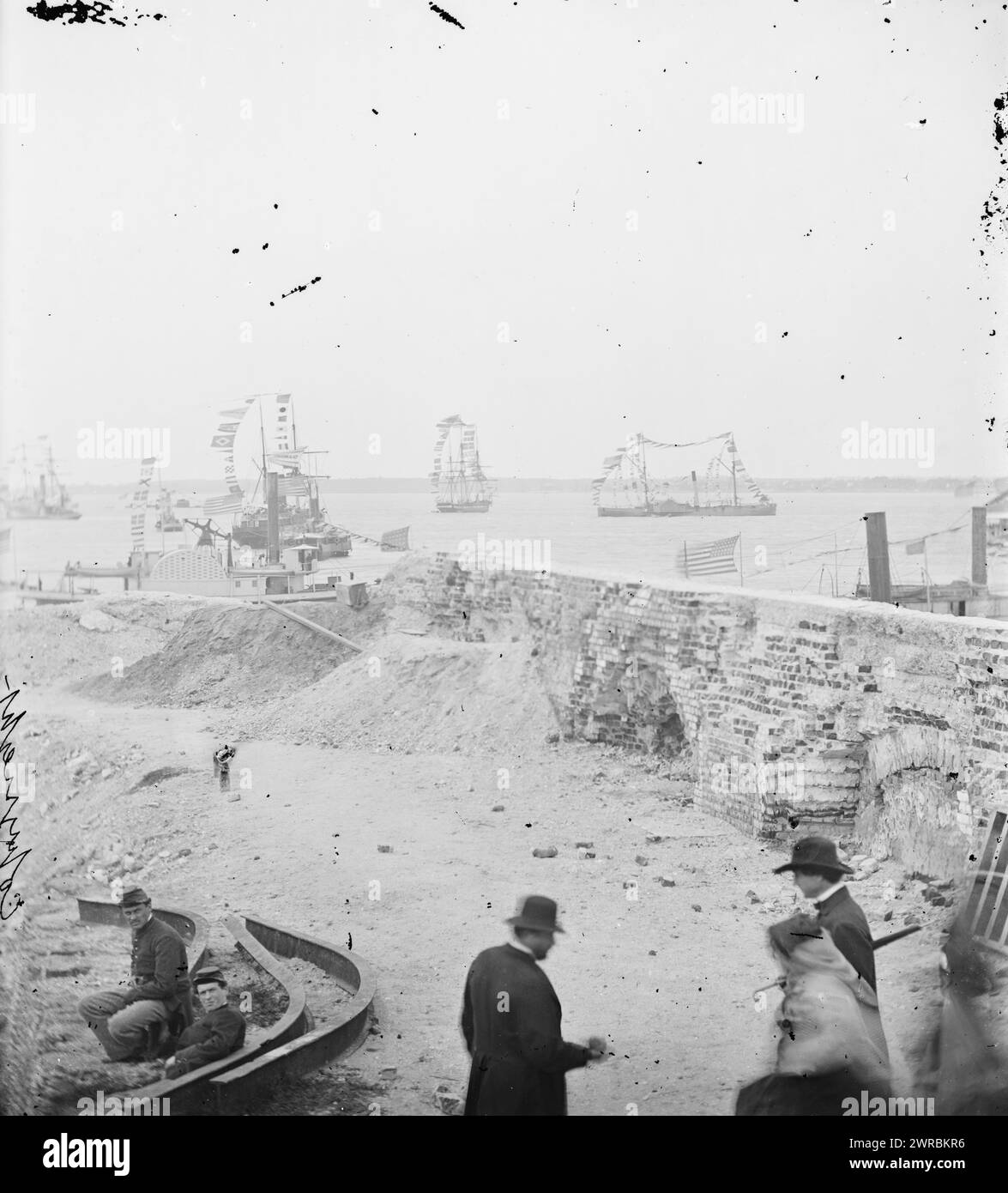 Dressed parapet Black and White Stock Photos & Images - Alamy