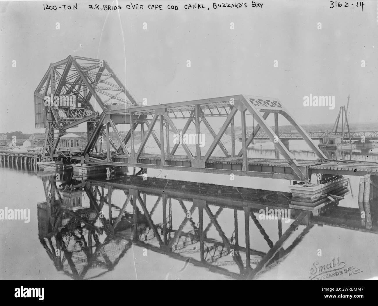 Buzzards bay Black and White Stock Photos & Images - Alamy