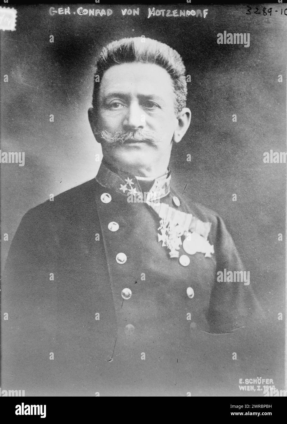 Conrad 1 hi-res stock photography and images - Alamy