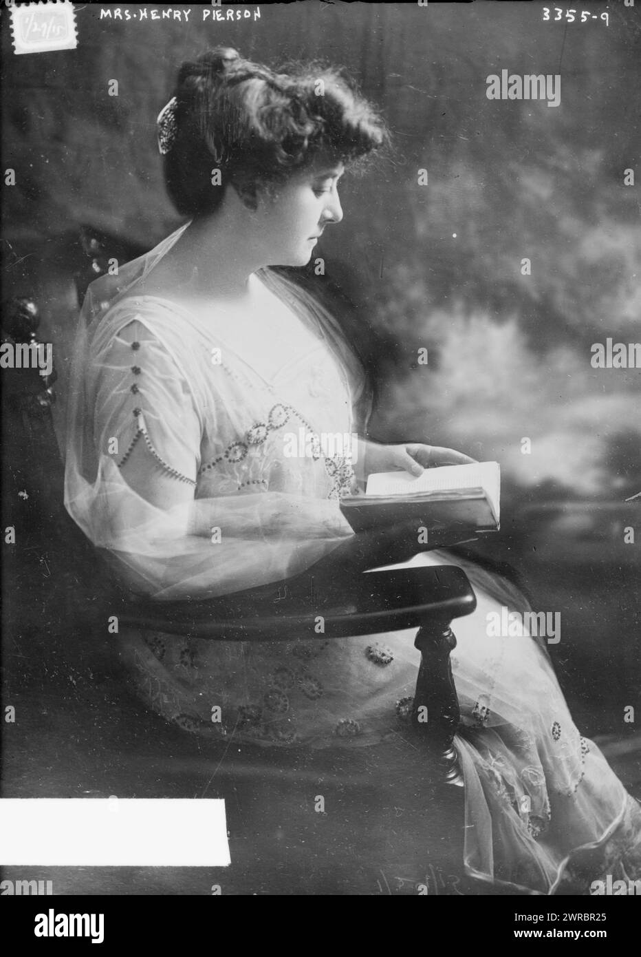 Henry pierson Black and White Stock Photos & Images - Alamy