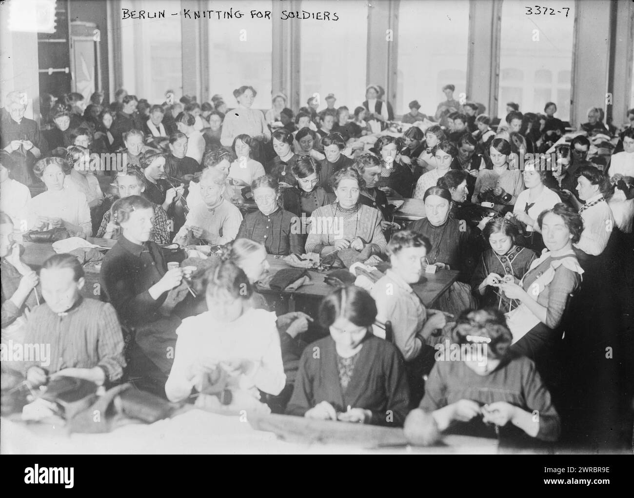 Berlin, knitting for soldiers, Photograph shows women in Berlin ...