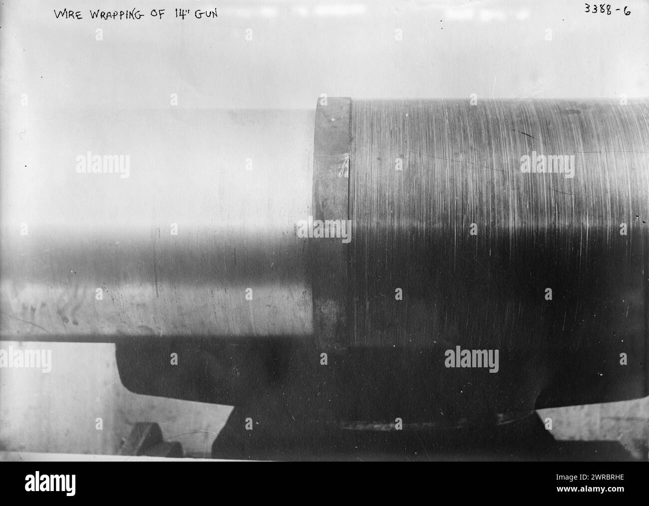 Negative wire hi-res stock photography and images - Alamy