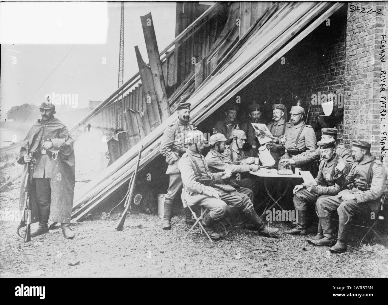 German river patrol france hi-res stock photography and images - Alamy