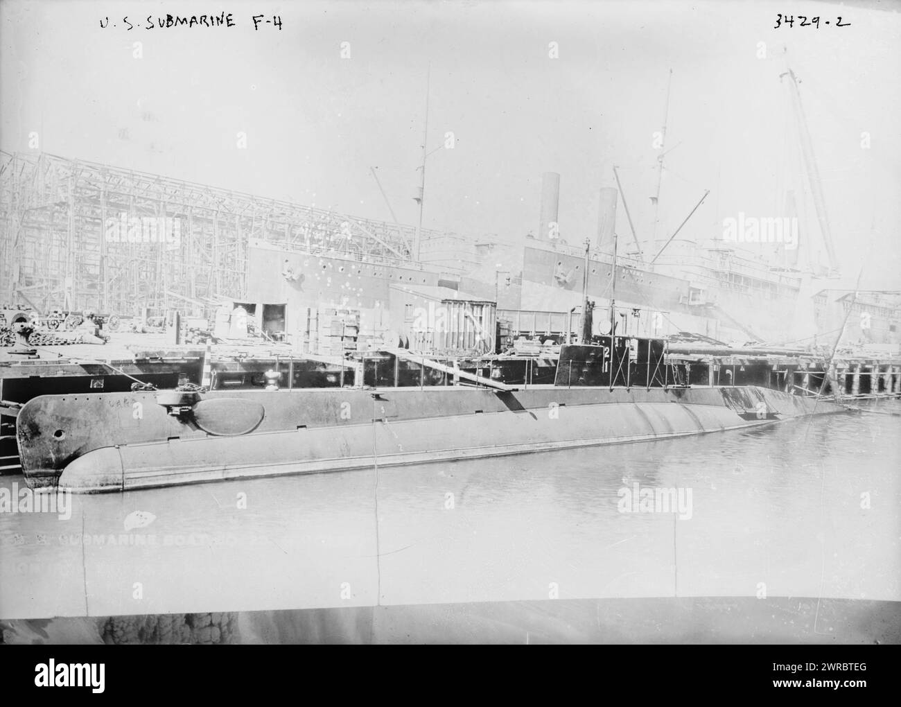 U.S. Submarine F-4 i.e., F-1, Photograph shows the Carp, Submarine no ...