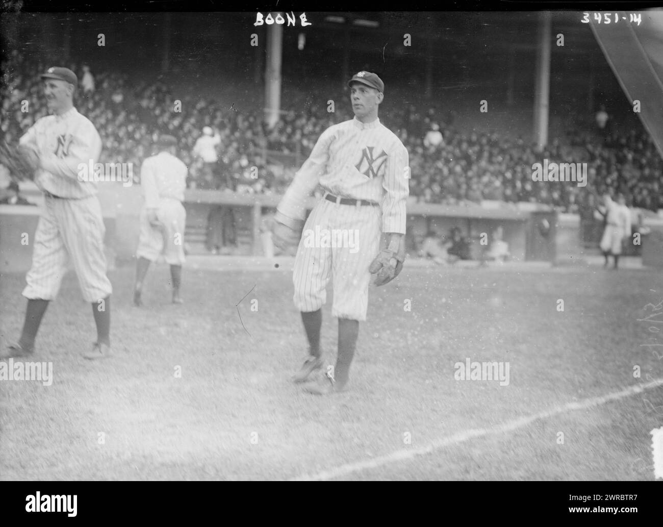 Lute boone hi-res stock photography and images - Alamy