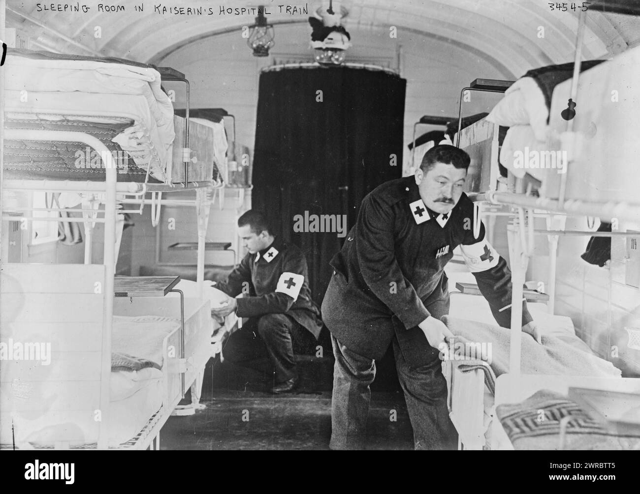 Sleeping room in Kaiserin's Hospital Train, Photograph shows a room on ...