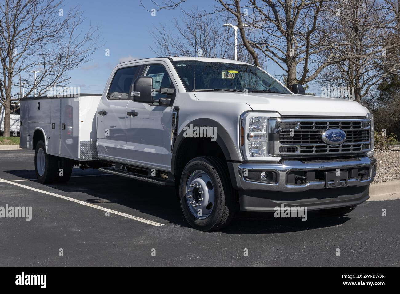 Plainfield - March 10, 2024: Ford F-450 4X4 Crew Cab with utility body ...