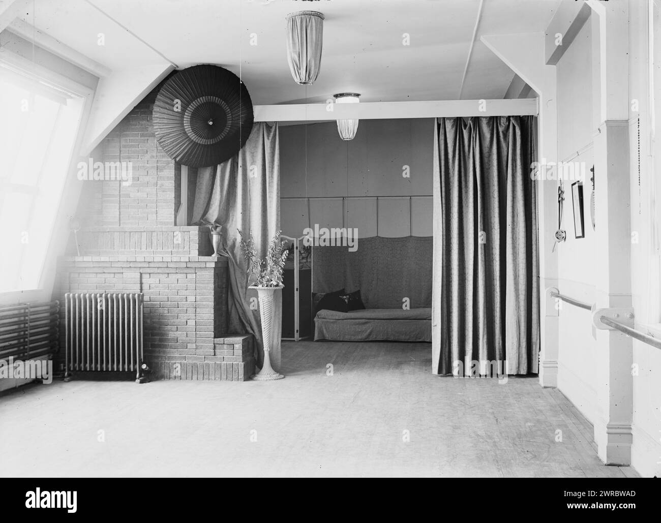 Dancer albertina rasch hi-res stock photography and images - Alamy