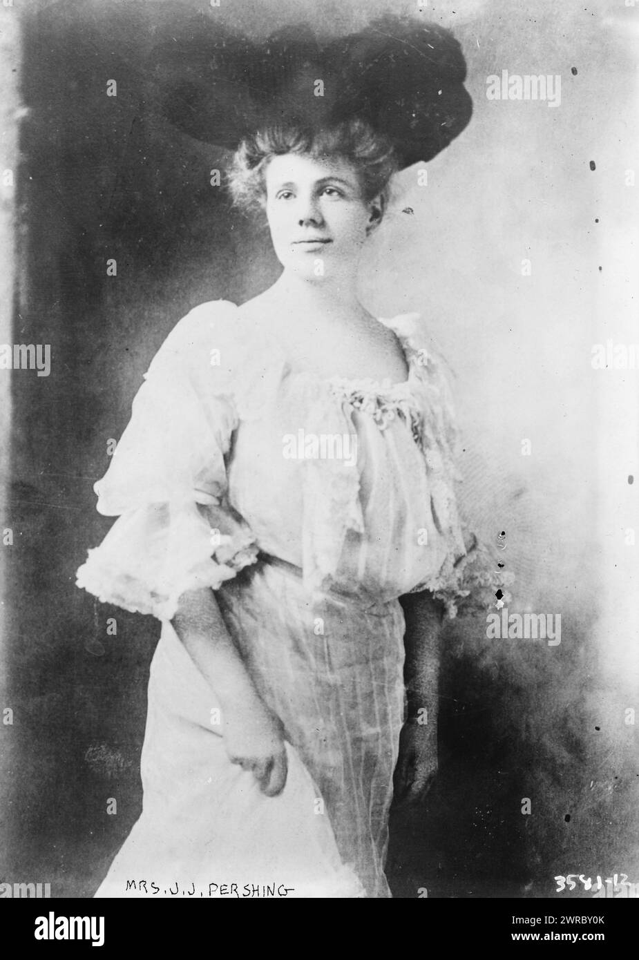 Helen frances warren hi-res stock photography and images - Alamy