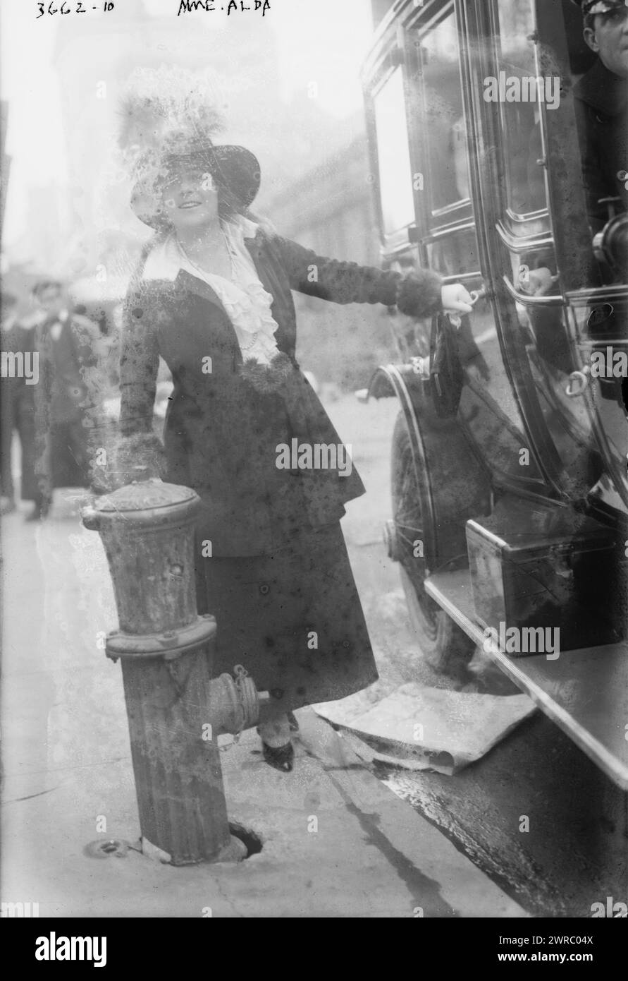 Soprano opera singer frances alda hi-res stock photography and images ...