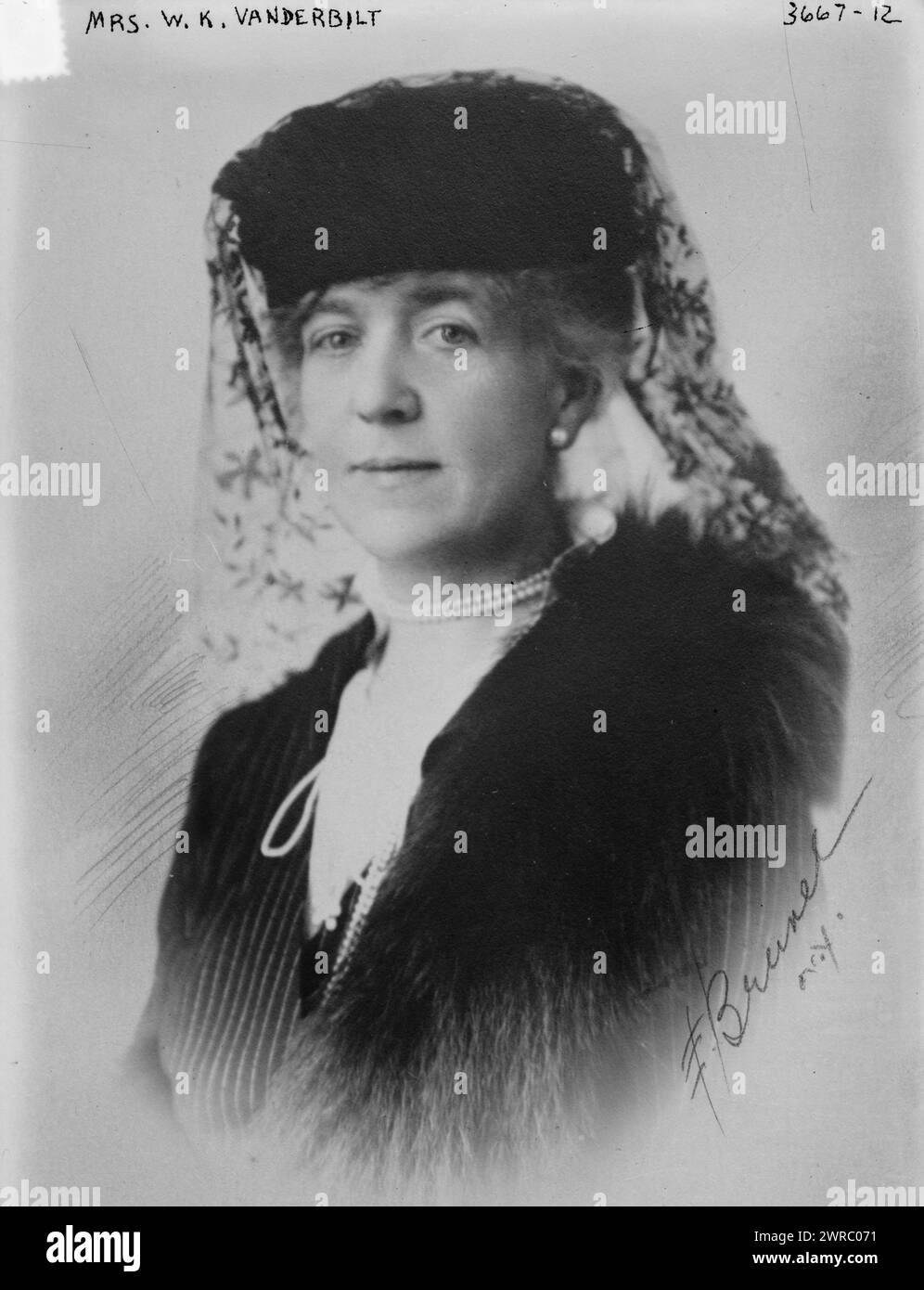 1861 1940 Black and White Stock Photos & Images - Alamy
