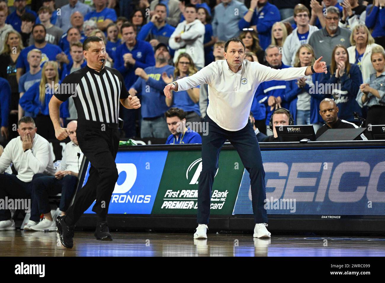 South Dakota State Jackrabbits head coach Eric Henderson motions to his ...