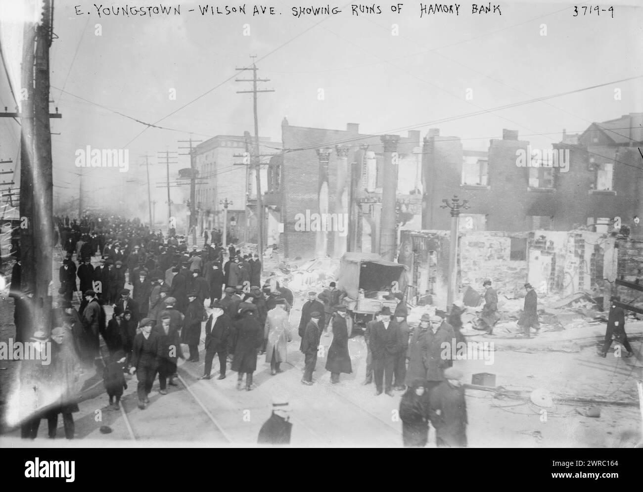 E. Youngstown, Wilson Ave., Showing ruins of Hamony i.e., Harmony Bank ...