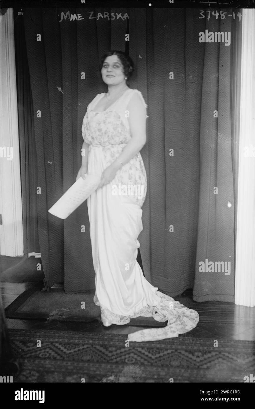 Bohemian soprano opera singer erma zarska hi-res stock photography and ...