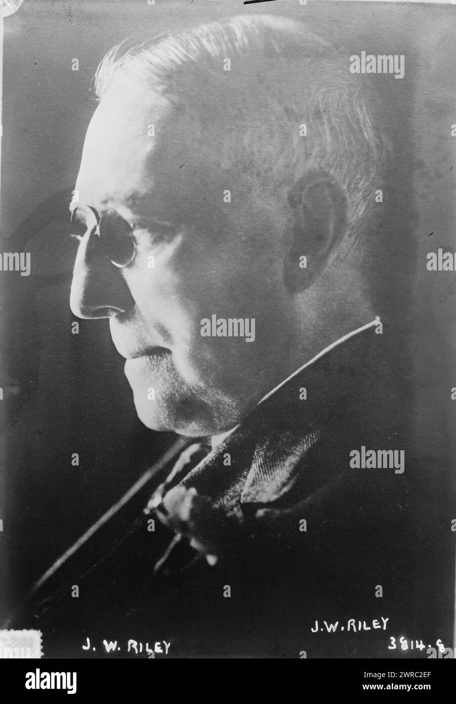 James Whitcomb Riley, 1849-1916, half-length portrait, facing left ...