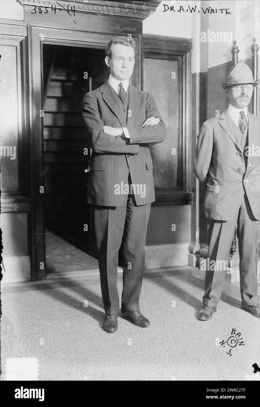 W waite hi-res stock photography and images - Alamy