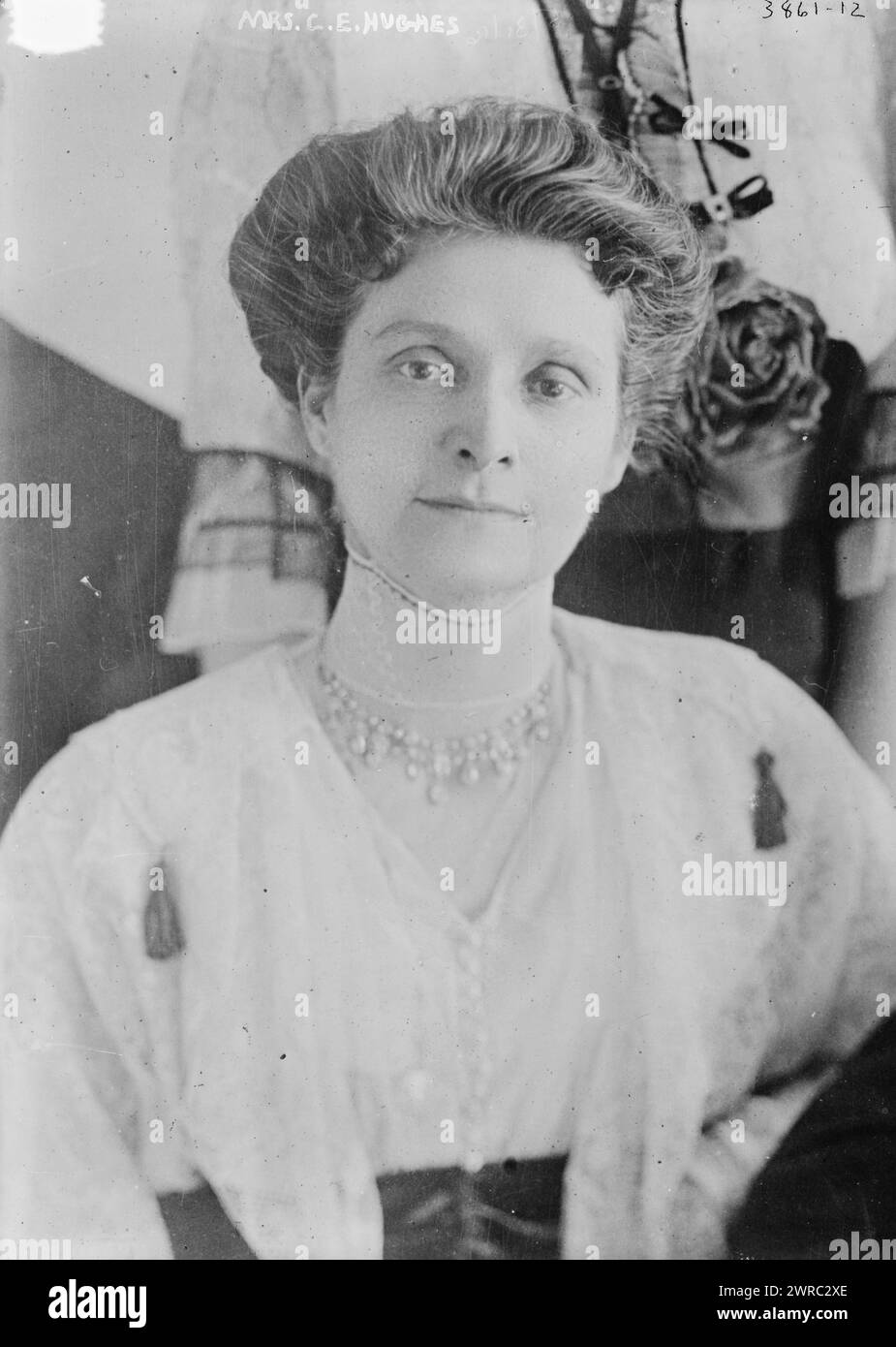 Wife antoinette carter hughes hi-res stock photography and images - Alamy