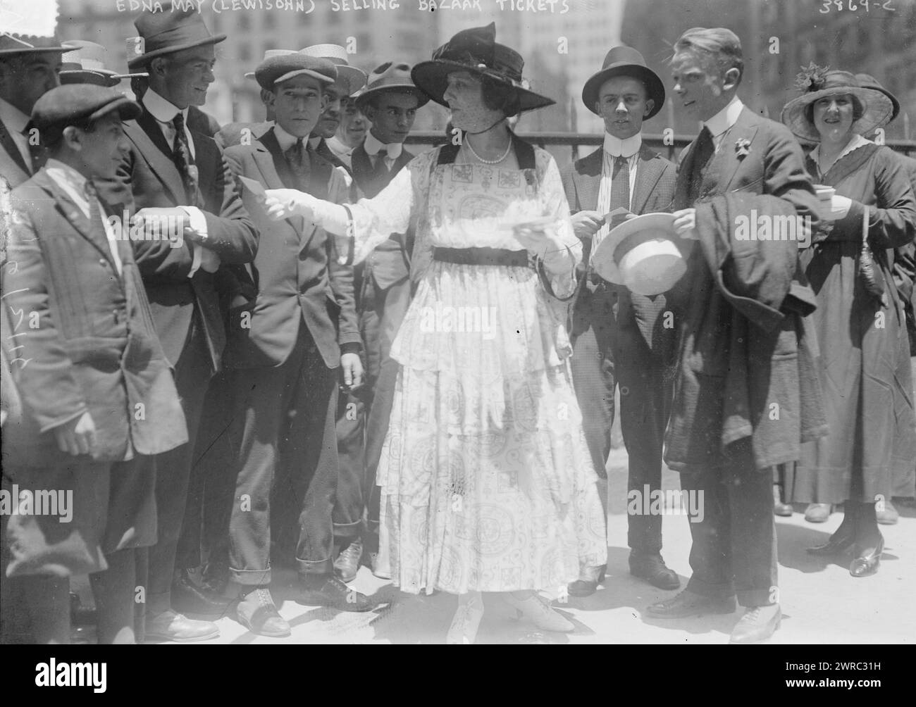 Broadway actress edna hi-res stock photography and images - Alamy