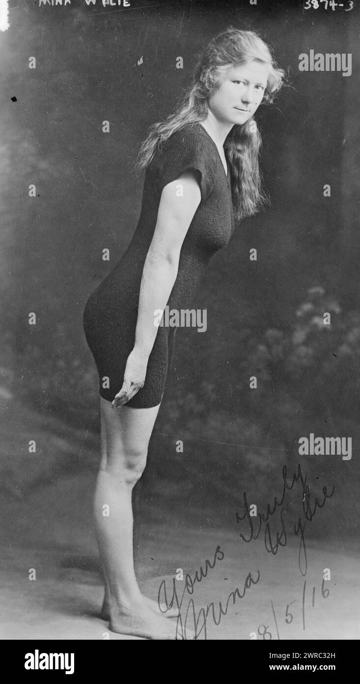 Mina Wylie, Photograph shows Wilhelmina 'Mina' Wylie (1891-1984) an ...