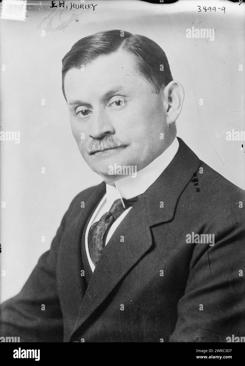 Businessman edward n hi-res stock photography and images - Alamy