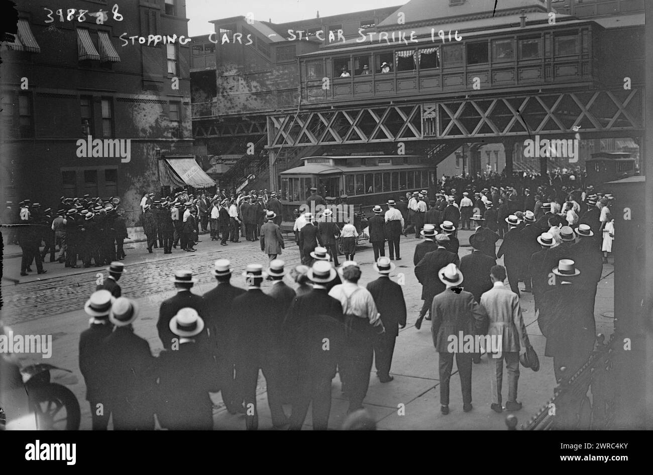 Car strike 1916 hi-res stock photography and images - Alamy