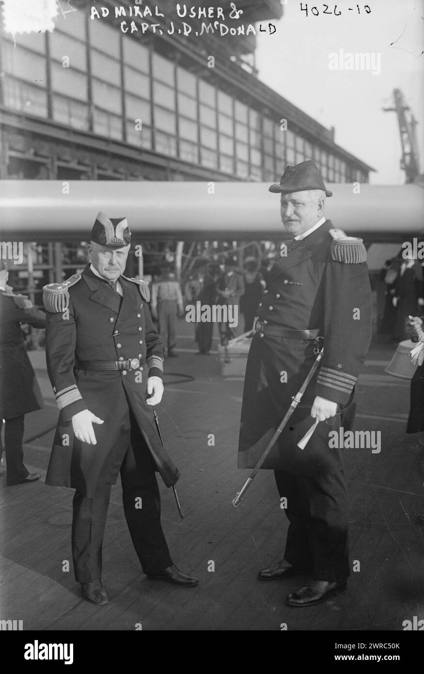 Rear admiral commanding officer hi-res stock photography and images - Alamy